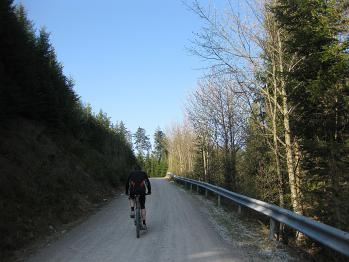 Zum Blomberghaus, von der Talstation der Blombergbahn entlang des ...